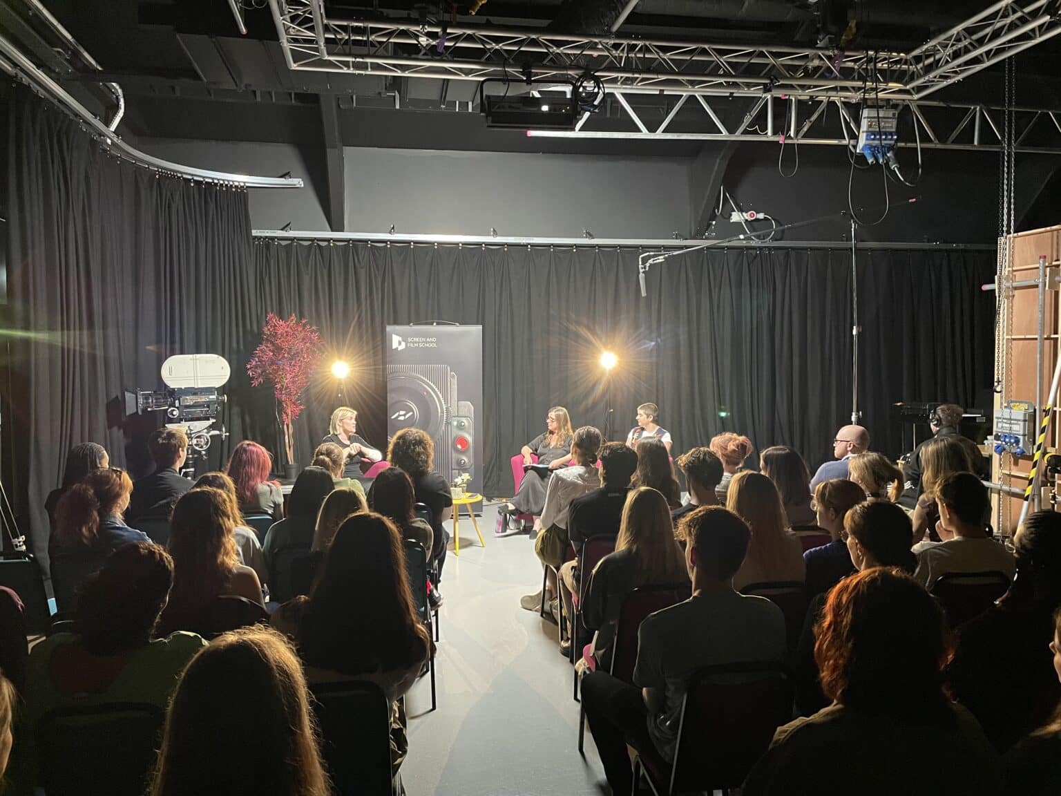 In Conversation With Oscar-Winning Filmmaker Emerald Fennell | MetFilm ...